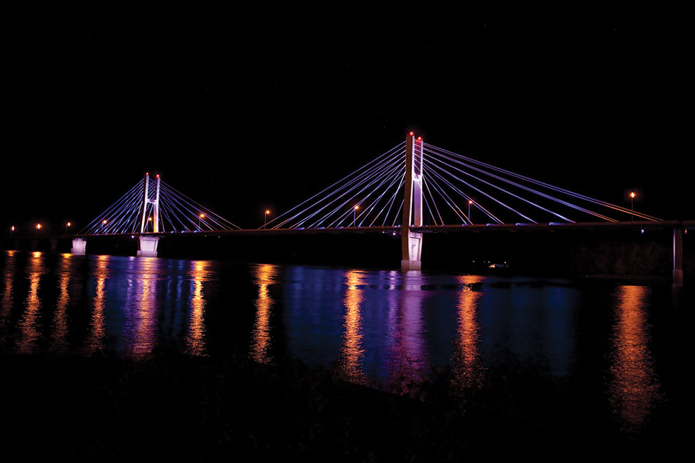LED Leads the Way in Bridge Lighting - Electrical Contractor Magazine