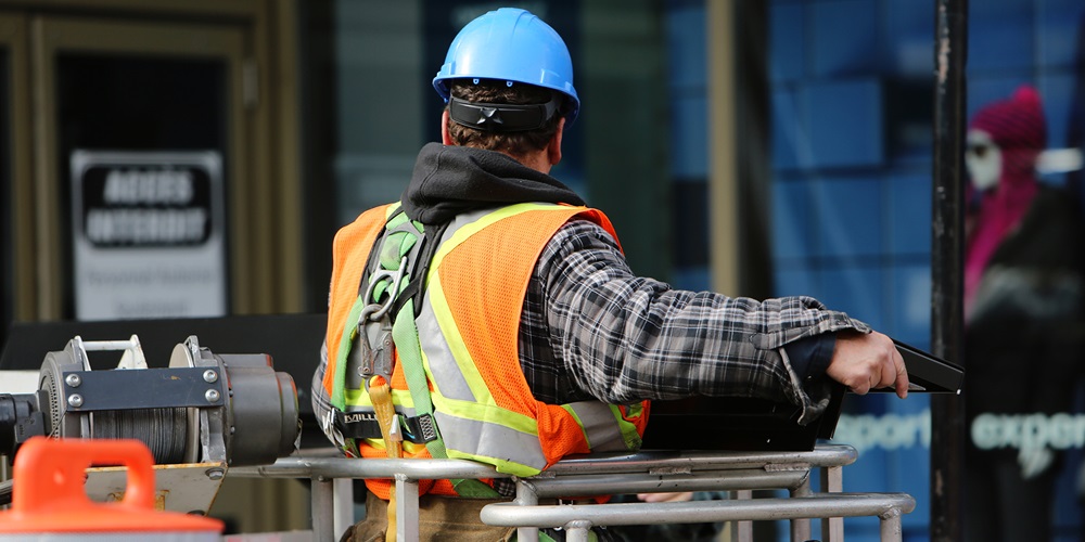 New Safety Monitoring System Helps Prevent Struck-by Injuries ...
