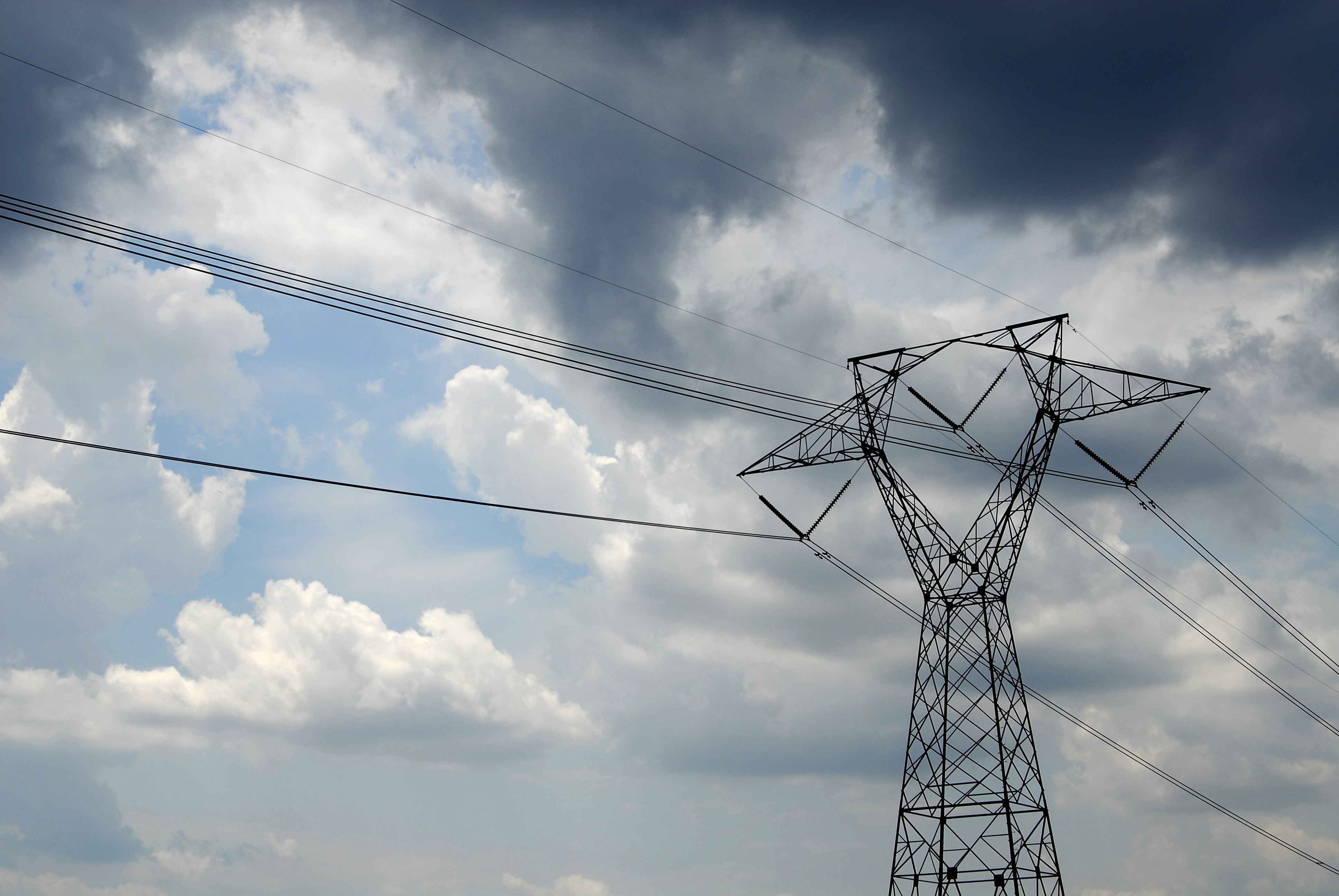 Smart Grid Technology Helps Florida Utility Avoid Outages During ...