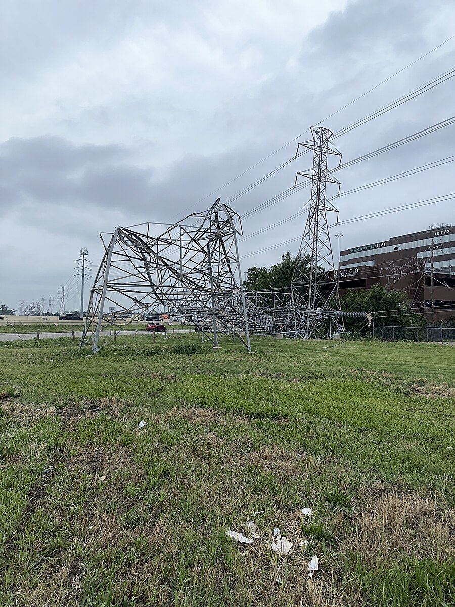 Crews Restore Power After Extreme Weather Wreaks Havoc in Houston ...