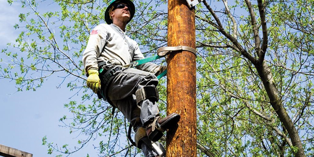 Lineworkers' Essential Tools: What to consider when thinking about the ...