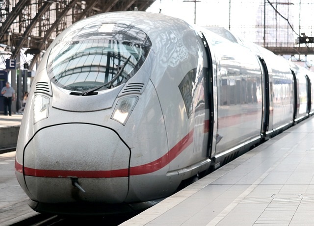 Freight Train Batteries Used To Back Up Electric Grid - Electrical ...